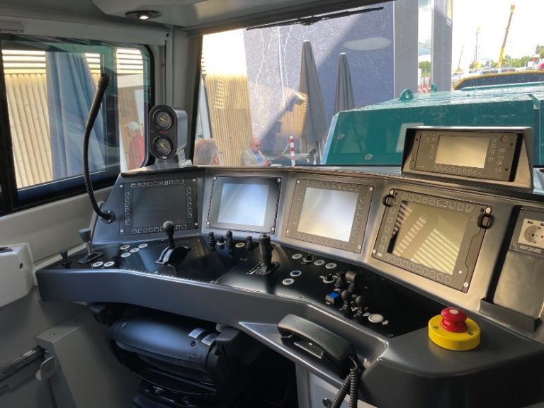 Hybrid-electric shunting locomotive - MAGPIE - European project smart ...